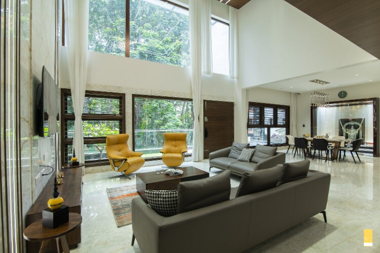 Harmonic Set of Volumes Intertwined with Each Other - The Park House ...