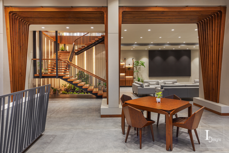 Display of Wood Craft through Modern Techniques and Technologies in ...