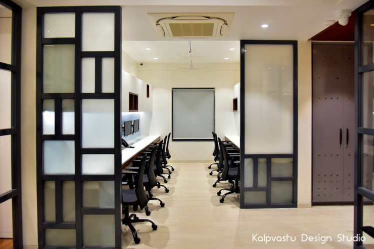 Modern Design and Efficient Planning in this Office Interiors ...