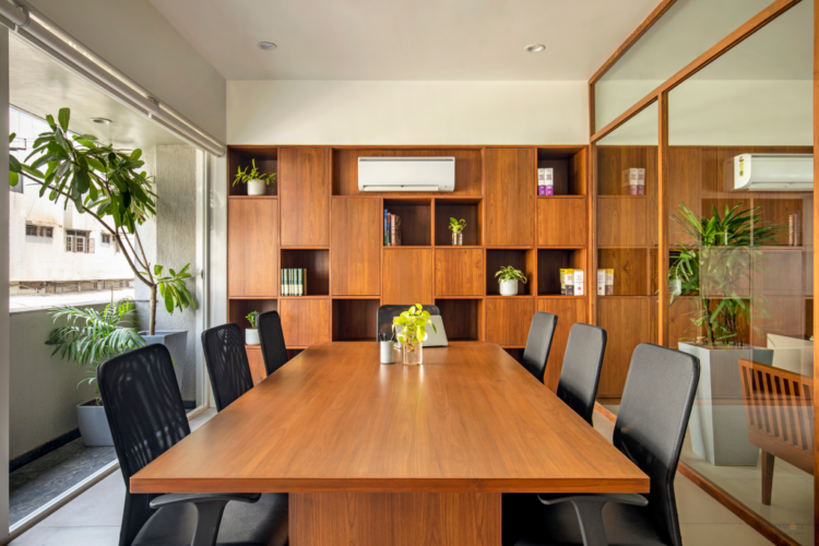 The Grey Box : Architecture Design with Cityscape and Elements of ...