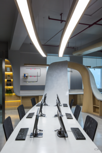 Liberating Geometry and Symmetry in this Architect Office Design ...