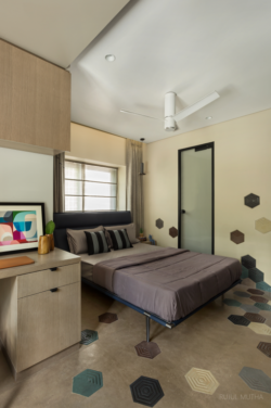 Minimalist Modern House of Subtle Palette and Crafted Furnishings ...