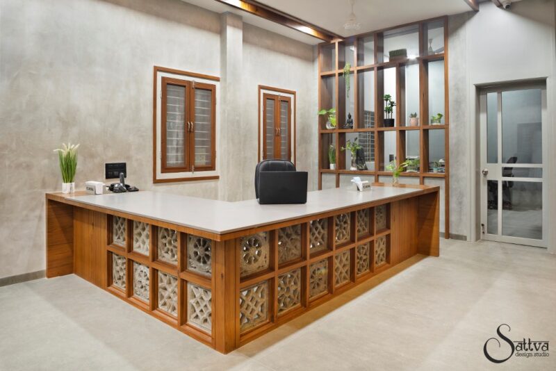 Palette of Minimalism and Simplicity Adorns this Office Design | Sattva ...