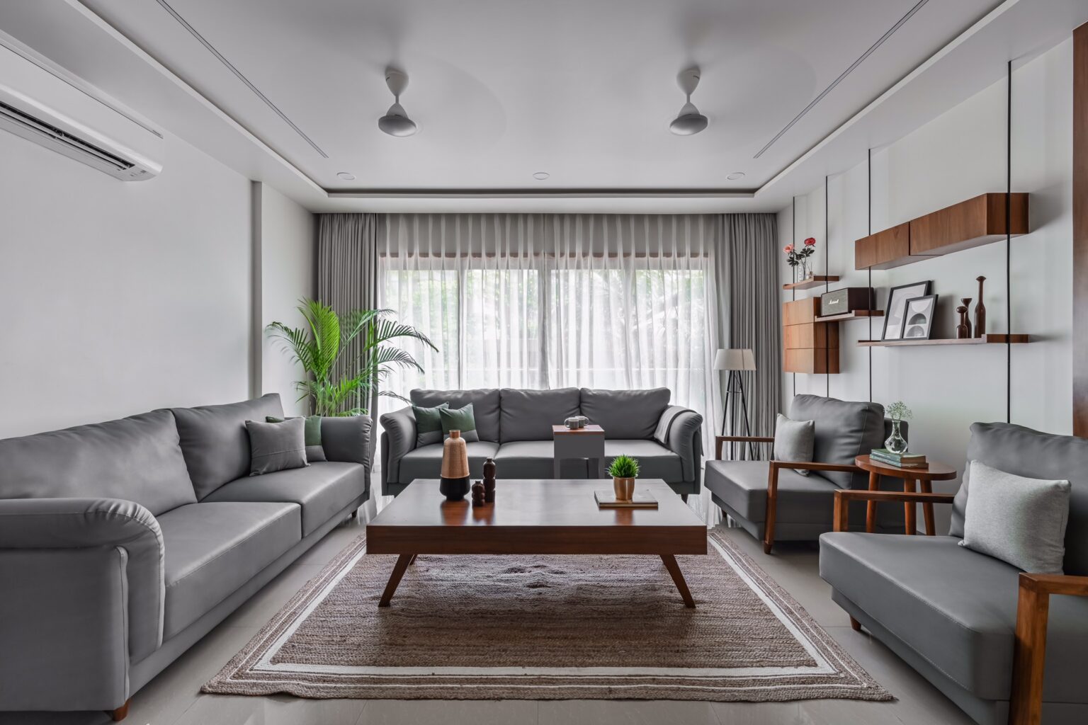 Profound Simplicity with Focus on Uncluttered, Earthy Minimal Design ...