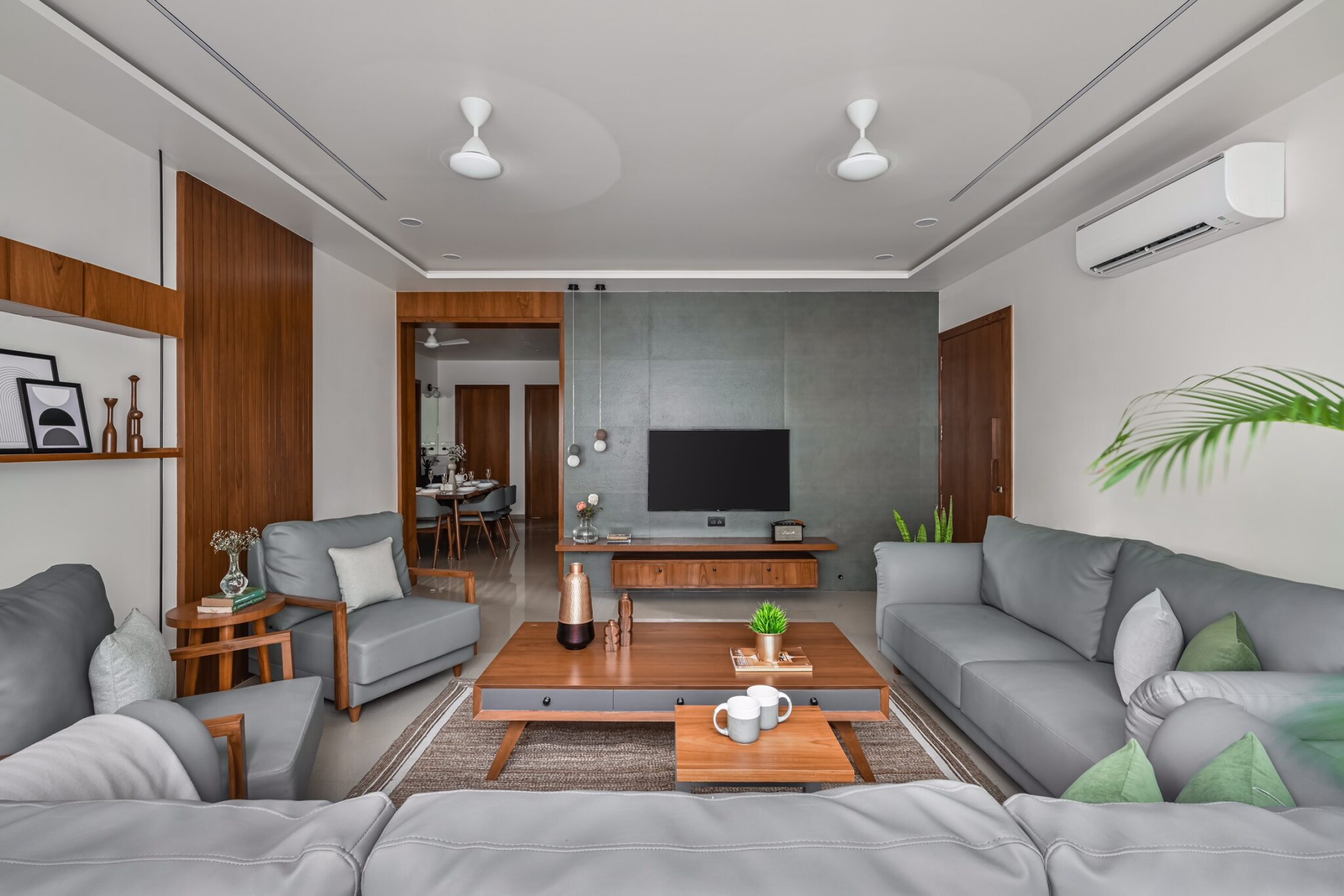 Profound Simplicity with Focus on Uncluttered, Earthy Minimal Design ...