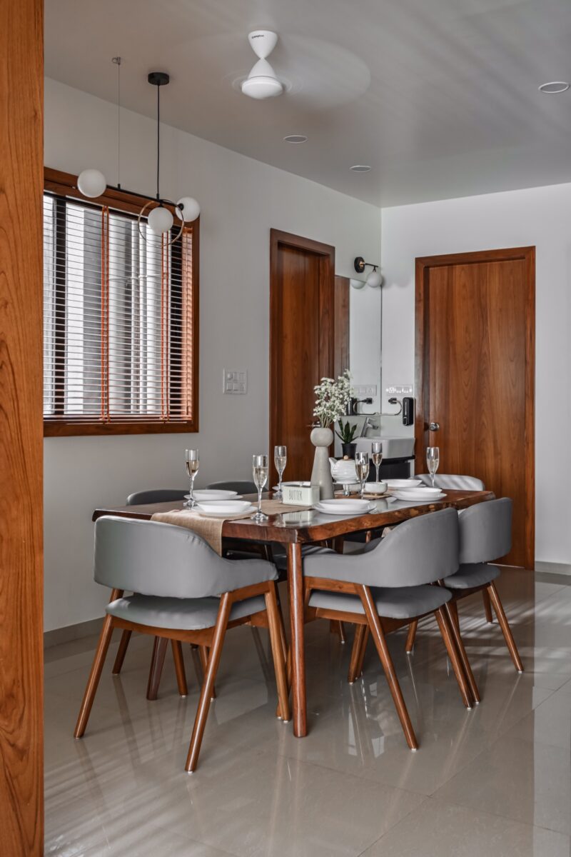 Profound Simplicity with Focus on Uncluttered, Earthy Minimal Design ...