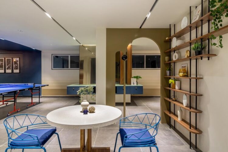 Residential Interior Experiences Harmony and Fusion of Vivid Styles ...