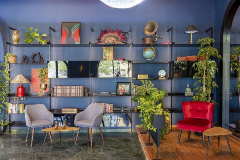 Echoes of Vivid Palette and Arched Openings give way to this Modernist ...