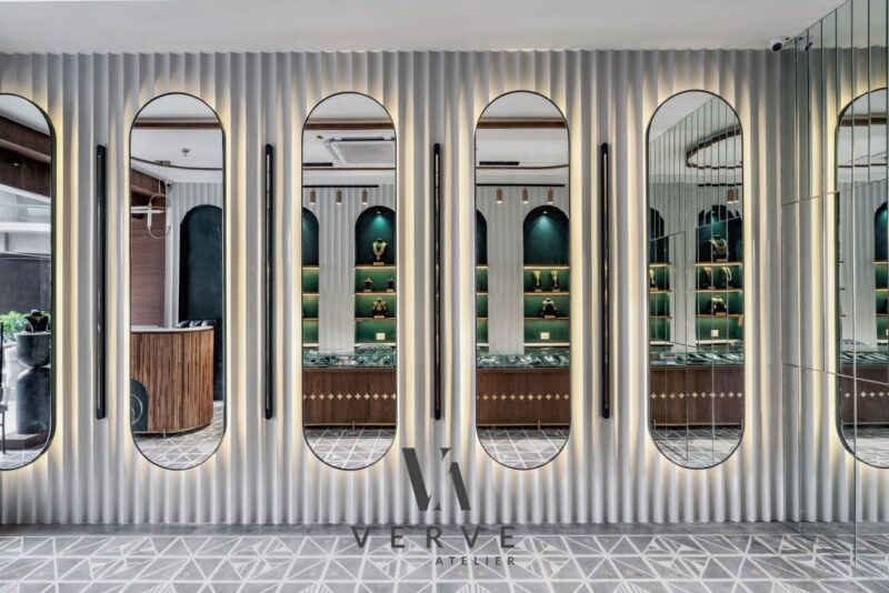 Moody, Luxury and Elegance is what Adorns this Jewelry Retail Design ...