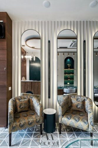 Moody, Luxury and Elegance is what Adorns this Jewelry Retail Design ...