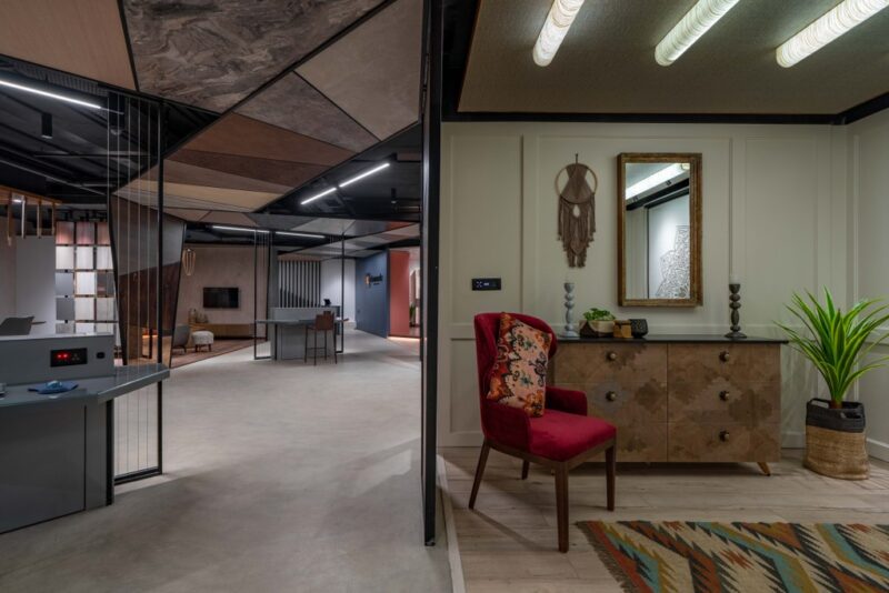 Immersive Experience Center with Dynamic Design Language and Evolving ...