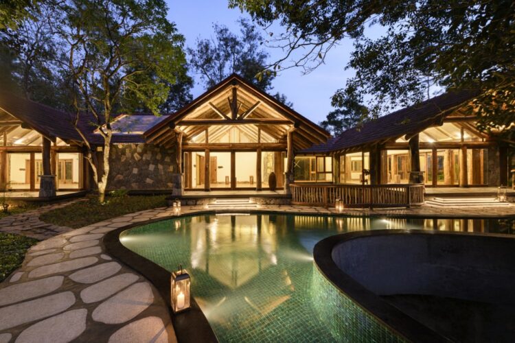 Longing for the Raw Luxury and Sensorial Harmony with this Contemporary Rustic Design ...