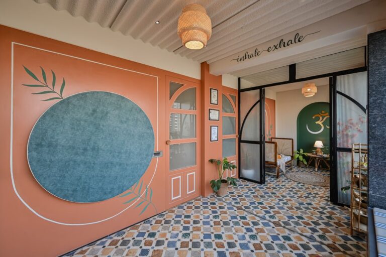 Wellness Center that Embraces Warmth & Minimalism | HundredDesigns ...