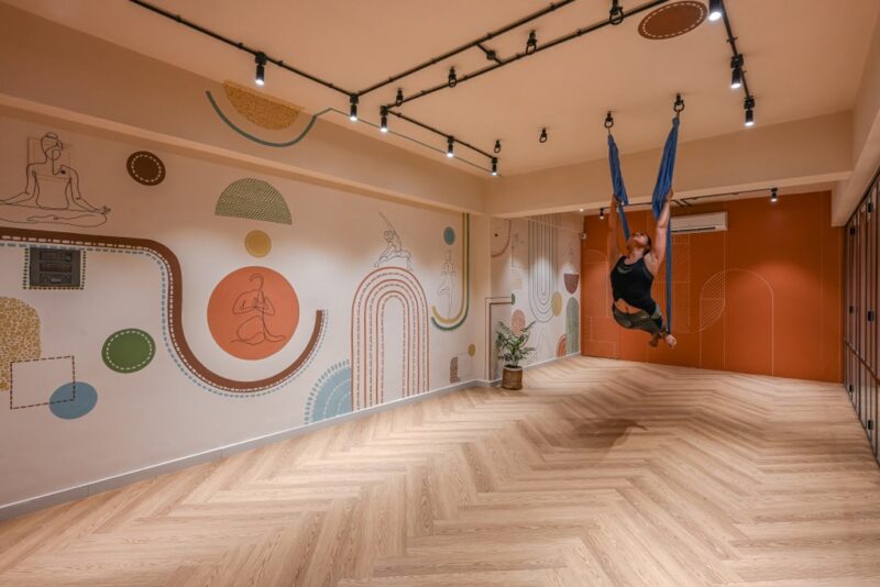 Wellness Center that Embraces Warmth & Minimalism | HundredDesigns ...