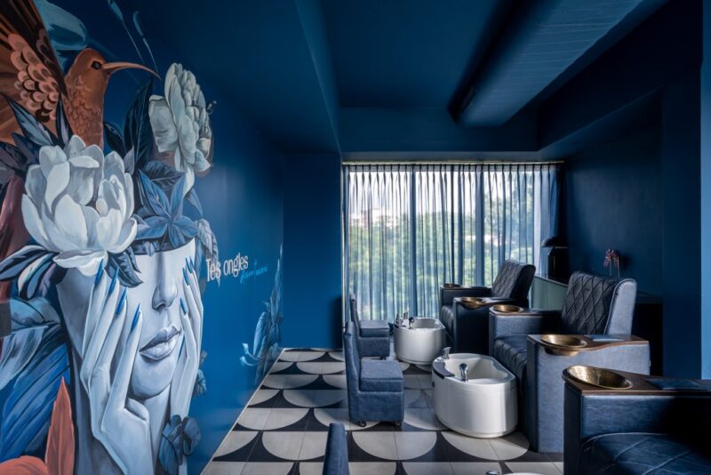 Diverse Textures making for a Dramatic yet Luxurious Salon Experience ...