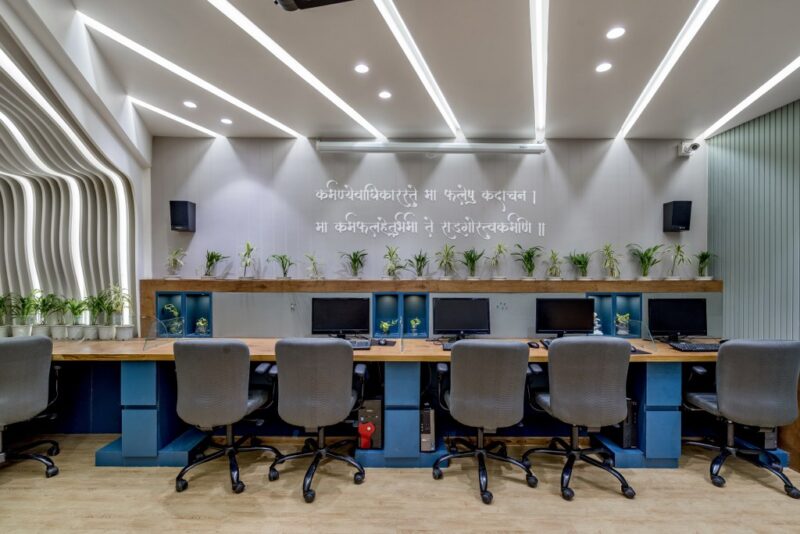 Modern Workspace Design that Fuses Classic Design Elements and Rustic ...