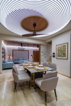 An Elegant Home that Weaves Emotions with Works of Art | P Square ...