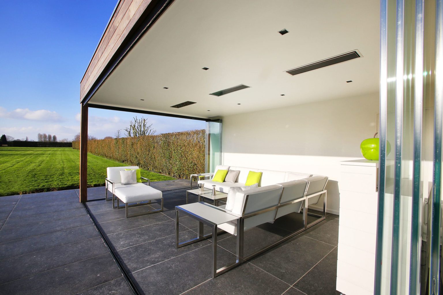 How to Make Outdoor Heaters Work More Efficiently? - The Architects Diary
