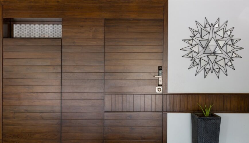 Residence that Showcases Subtle Tints with Modern Design Elements ...