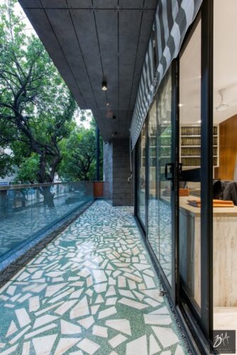 Office Space Having Amalgamation of Classical and Modern Design with a ...