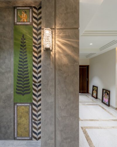 Residence that Exhibits Traditional Motifs and With Contemporary Design ...