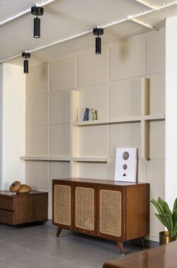 Subtle Elegance of a Minimal Palette and Welcoming Interiors | Platform ...