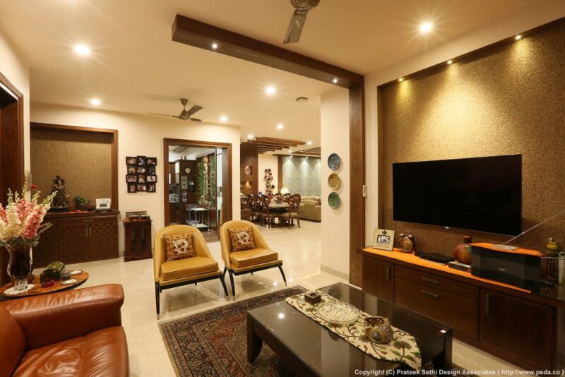 Embracing Modern Architecture with Selectively Classic Design Elements ...