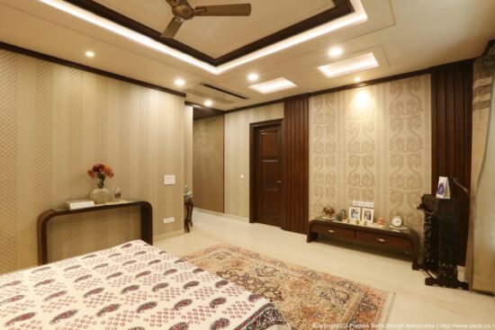 Embracing Modern Architecture with Selectively Classic Design Elements ...