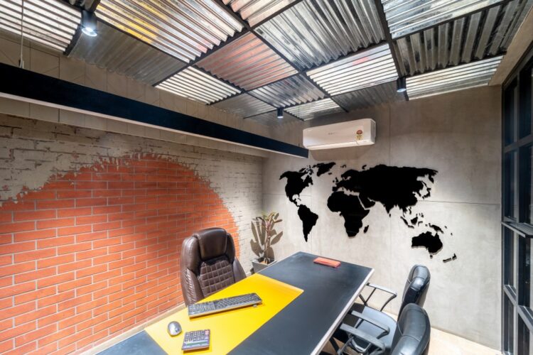 Workspace that Celebrates Industrial Design in its True Sense | Studio ...