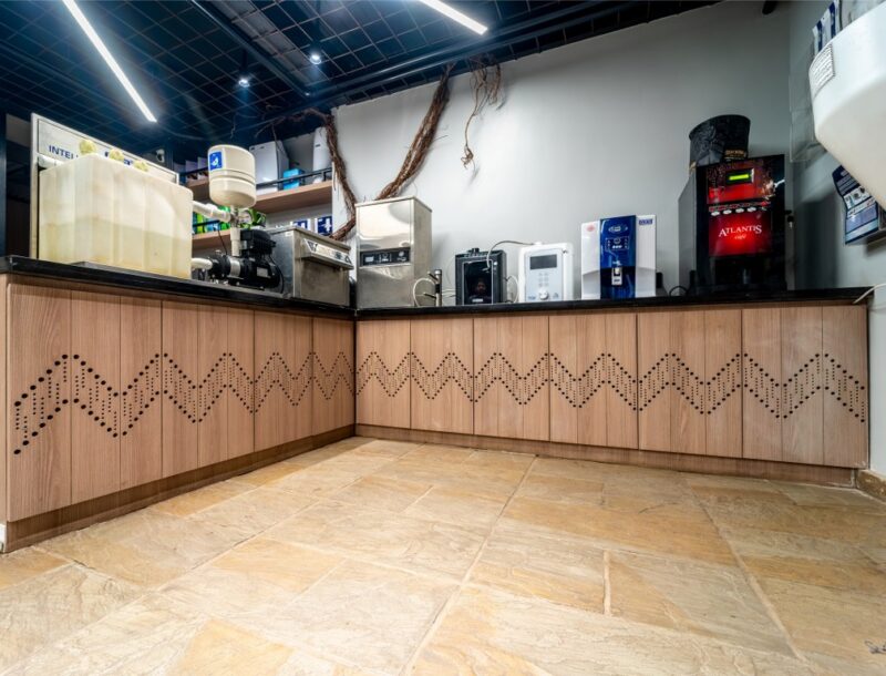 Workspace that Celebrates Industrial Design in its True Sense | Studio ...