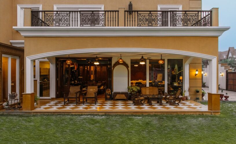 Seamless Blend of Traditional Indian Crafts for this Residence in ...