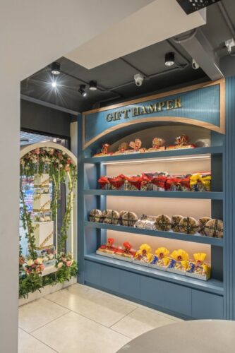 Eclectic Mélange of Antiquity and Modernity | Behold Design Studio ...