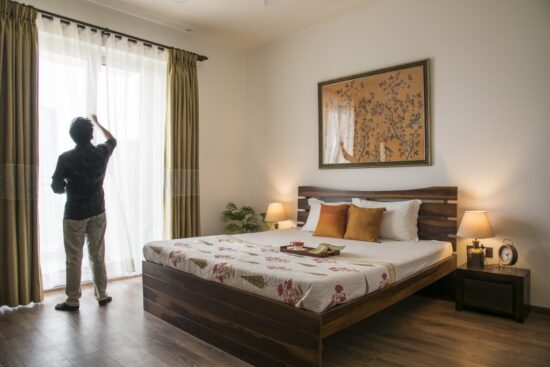 Modernist but Cosy Home retaining its Soothing Simplicity | Omega Arc ...