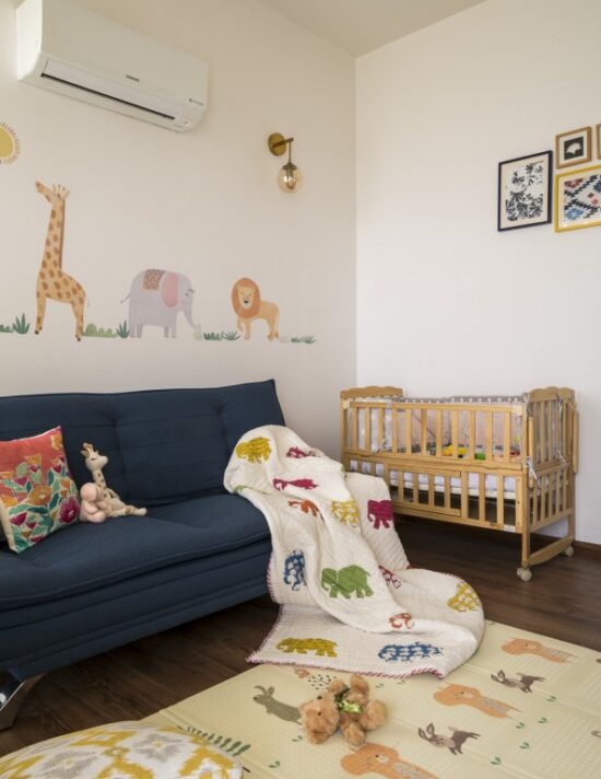 Modernist but Cosy Home retaining its Soothing Simplicity | Omega Arc ...