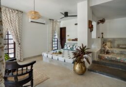 Earthy Aesthetics Complimenting Tropical Modernist Home in Pondicherry | Hohm Design Studio ...