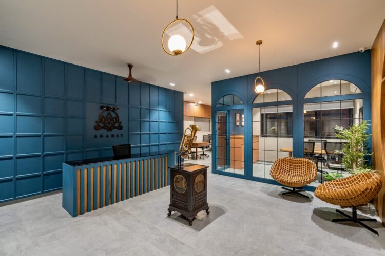 Bold yet Playful Ambiance for this Office Design in Ahmedabad | P&S ...