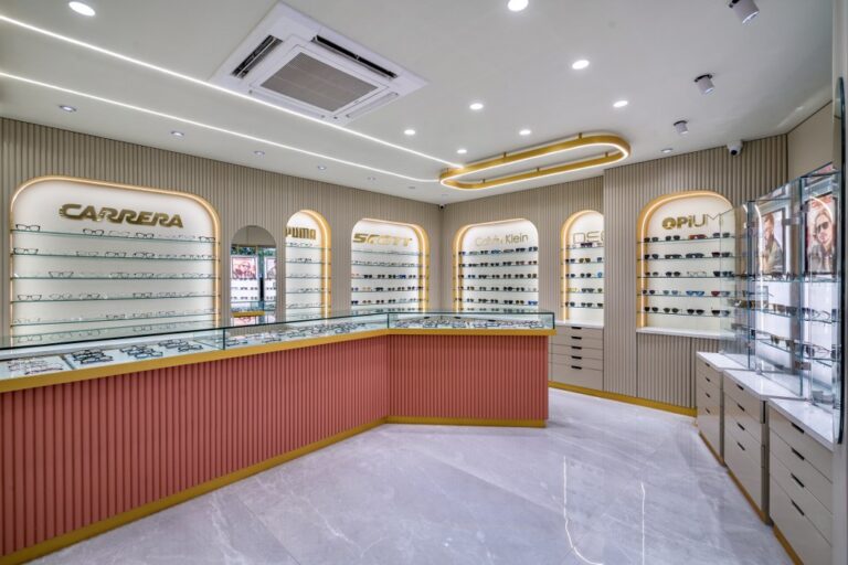 Eyewear Retail Design that Harmoniously Blends Modernity and Elegance ...