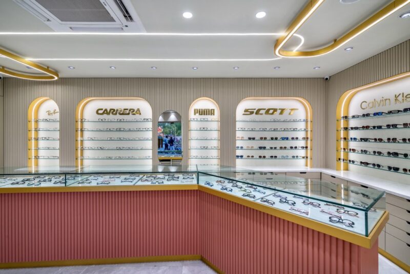 Eyewear Retail Design that Harmoniously Blends Modernity and Elegance ...