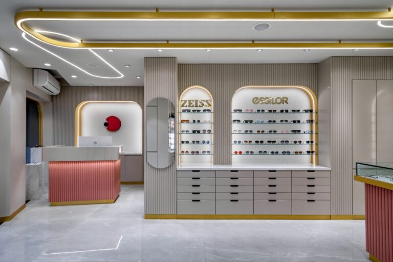 Eyewear Retail Design that Harmoniously Blends Modernity and Elegance ...