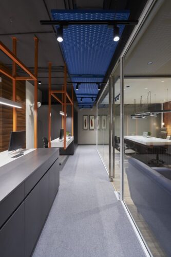 An Open-Style Spatial Configuration with Bursts of Colours and a Play ...