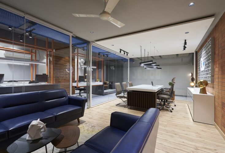 An Open-Style Spatial Configuration with Bursts of Colours and a Play ...