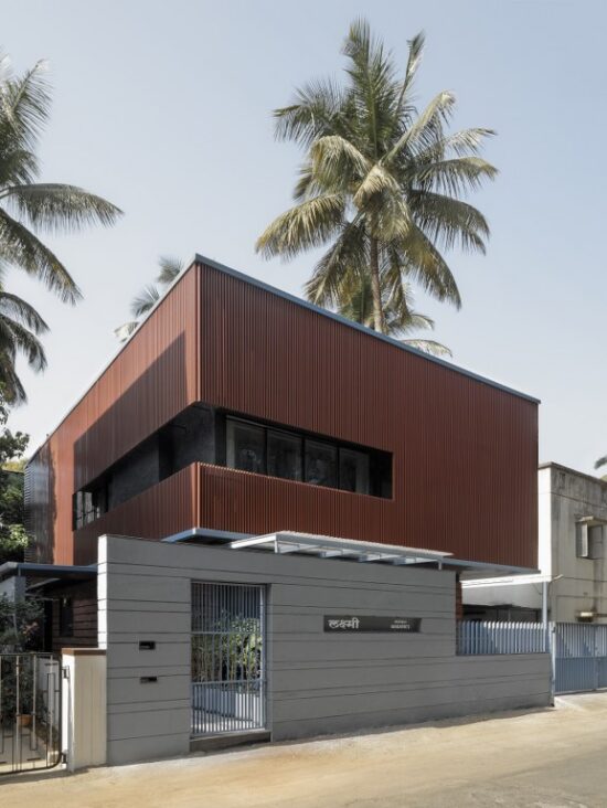 Residence Creatively Redesigned Into 'The Brown Envelope' | ALOK ...