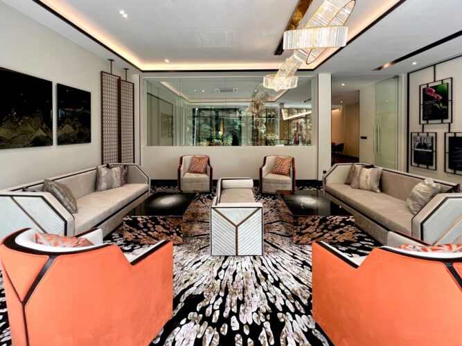 The Theme Of Haute Couture With A Contemporary Urban Landscape ...