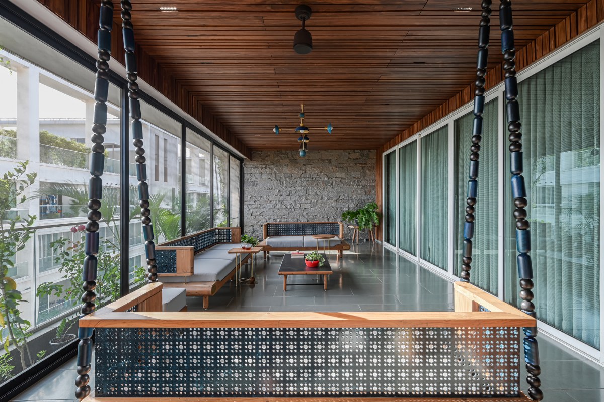 Indian Contemporary House With A Traditional Touch | studiorachana369 ...