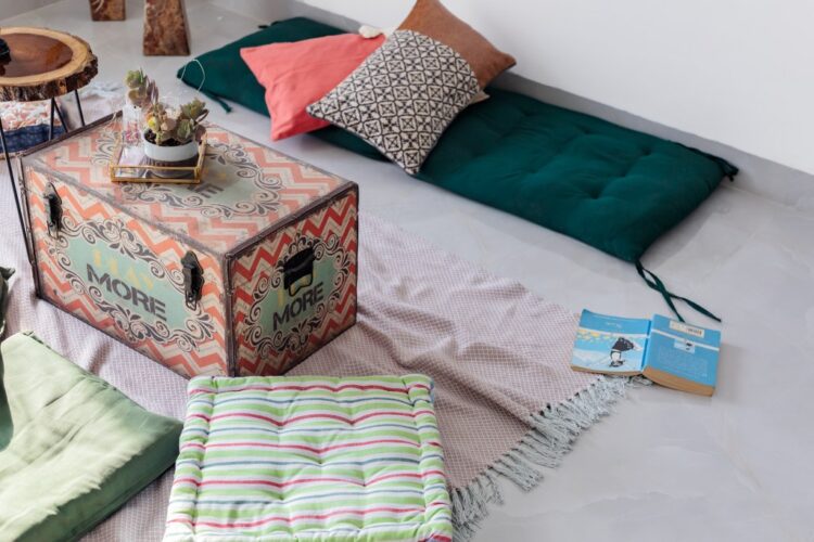 Stylish, Warm And Cosy Abode That Steers Away From Conventional Ways ...