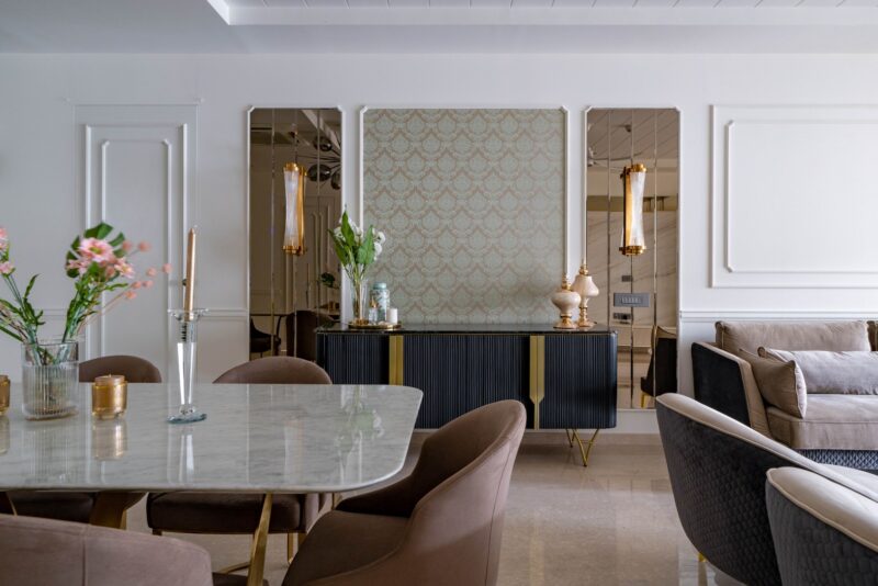 The Interior Aesthetics Effortlessly Encompass A Casual And Cozy ...
