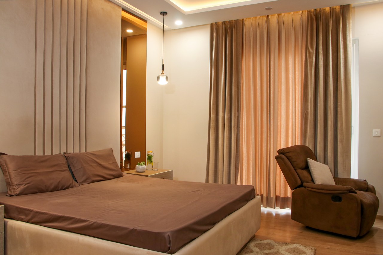 A Warm, Inviting And Easy-To-Maintain Apartment Space | DESIGNER'S ...