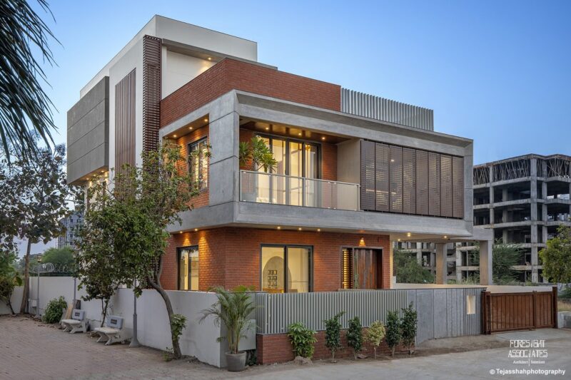 Traditional Indian Touches Amalgated With Western And Contemporary ...