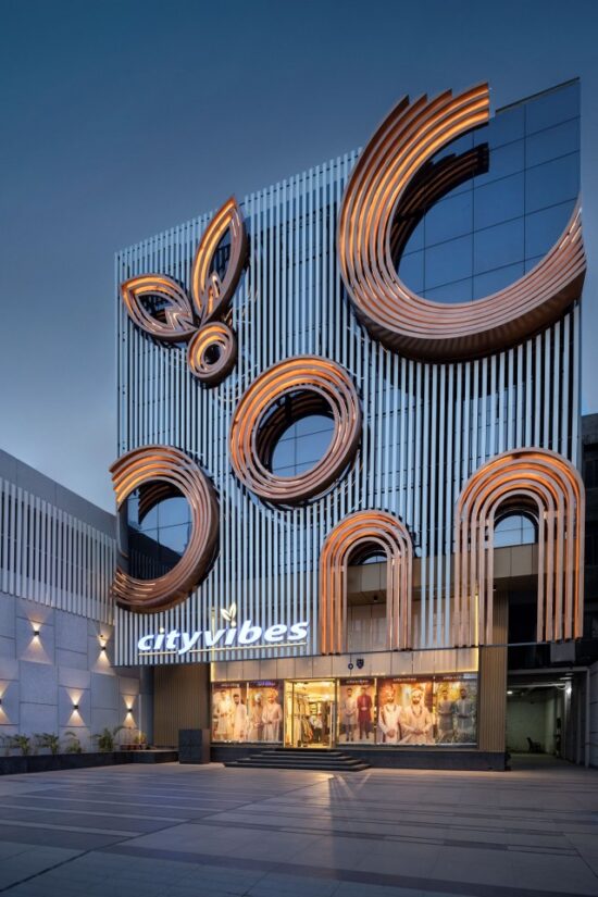 Captivating Facade For 'City Vibes', An Indian Ethnic Menswear Brand ...