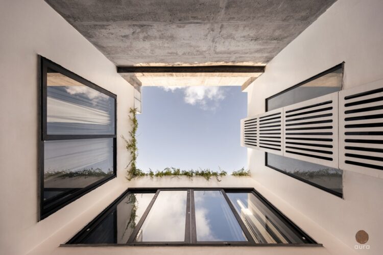 Communication With Spaces Through Green Design And Open Circulation ...